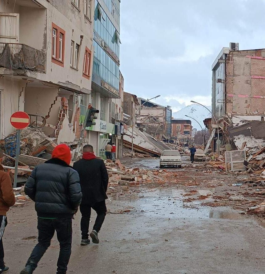 Maraş Elbistan ilçesinden bi izleyicimizin gönderdiği mesaj ve ...